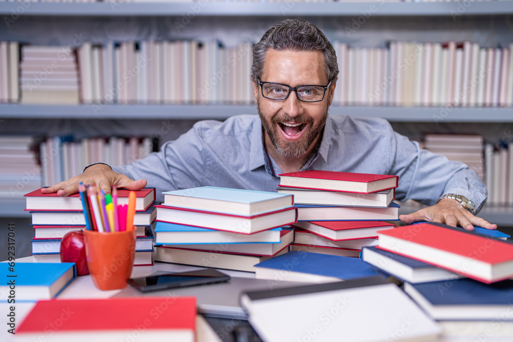 teachers day. school teacher improve education in library. knowledge ...