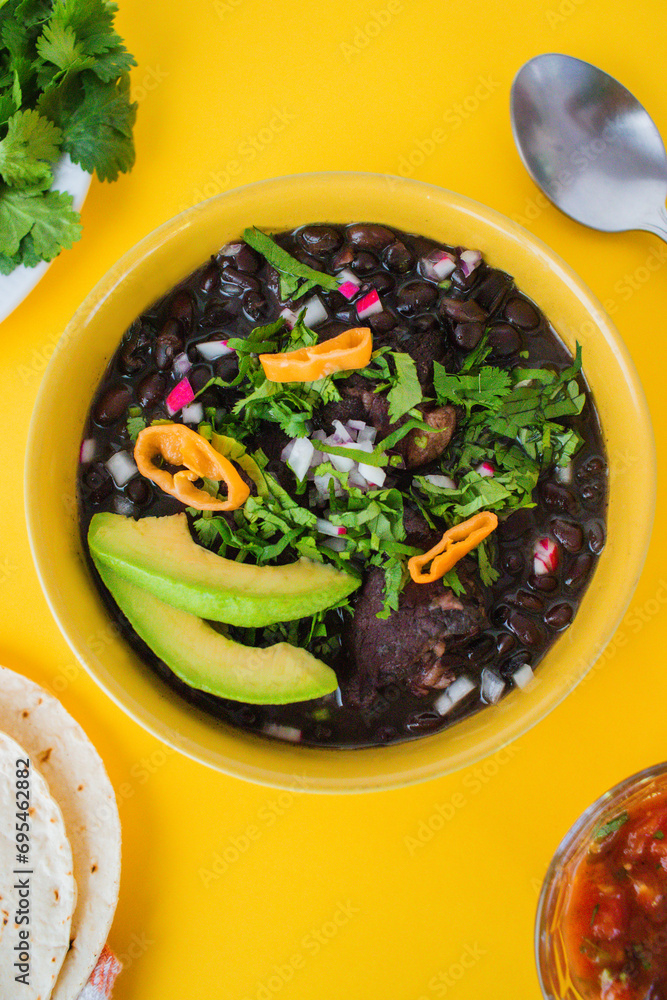 Photo Stock Frijol con puerco - imágenes, fotografías de comida ...