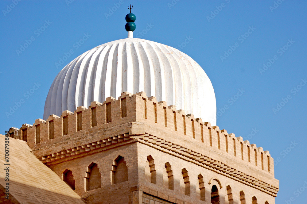 Tunisian religious architecture between past and future, the walls and ...
