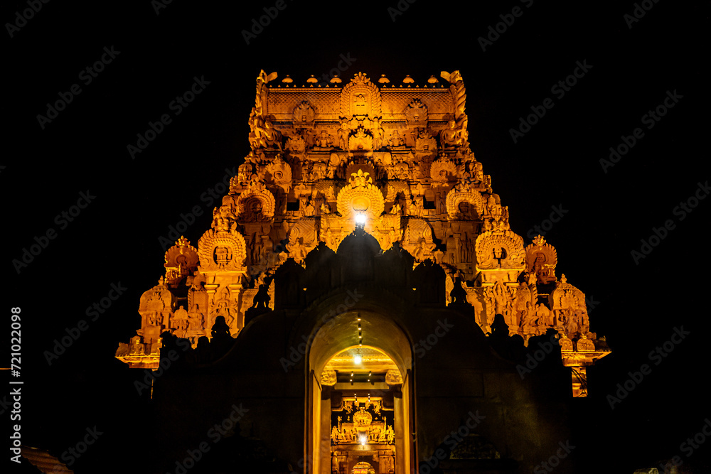 Night Time with Lightning - Tanjore Big Temple or Brihadeshwara Temple ...
