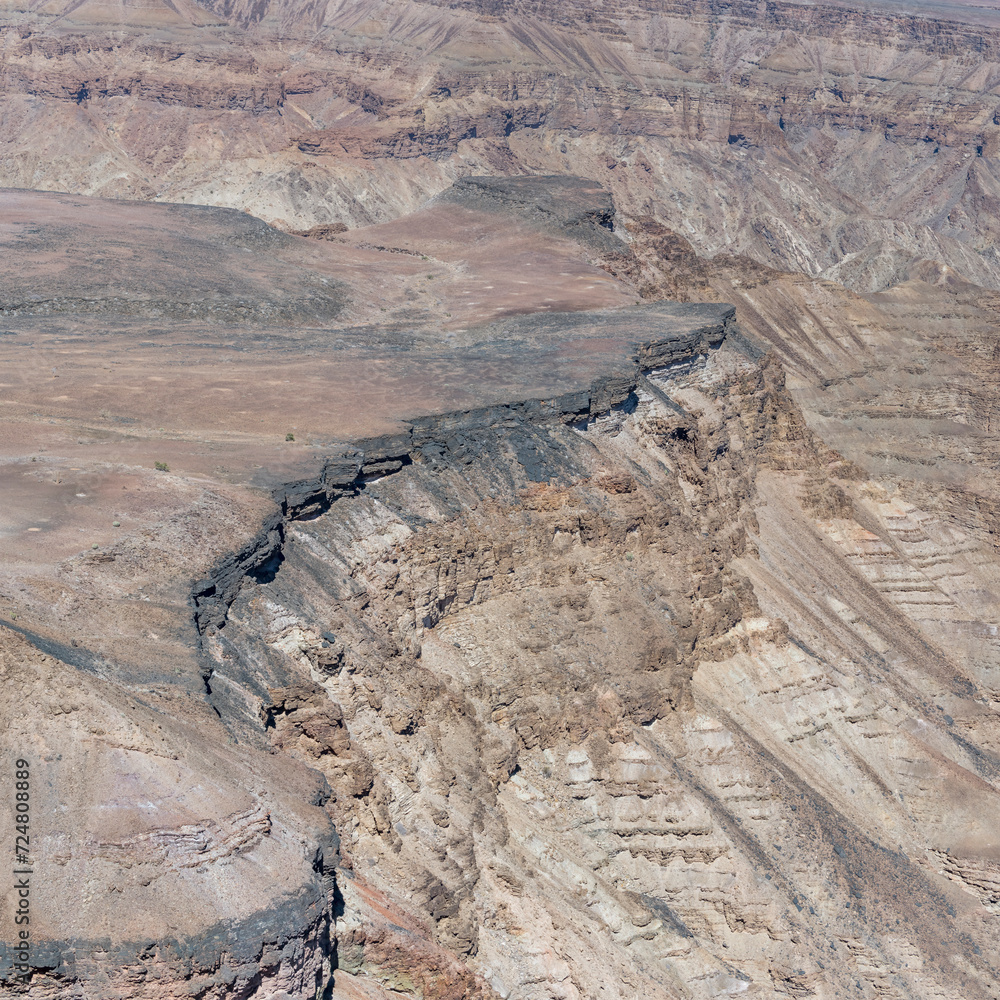 basalt layer over escarpment plateau from Canyon viewpoint, Fish River ...