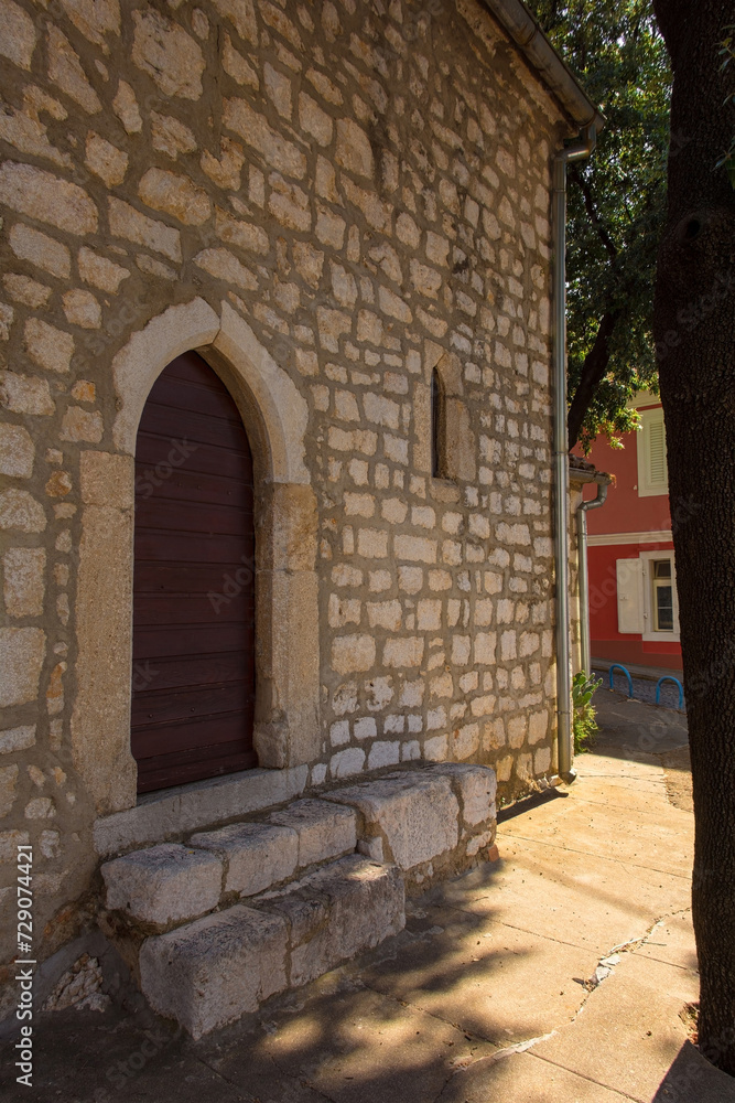 Foto de Stock The gothic 15th century Church of the Holy Trinity in the ...
