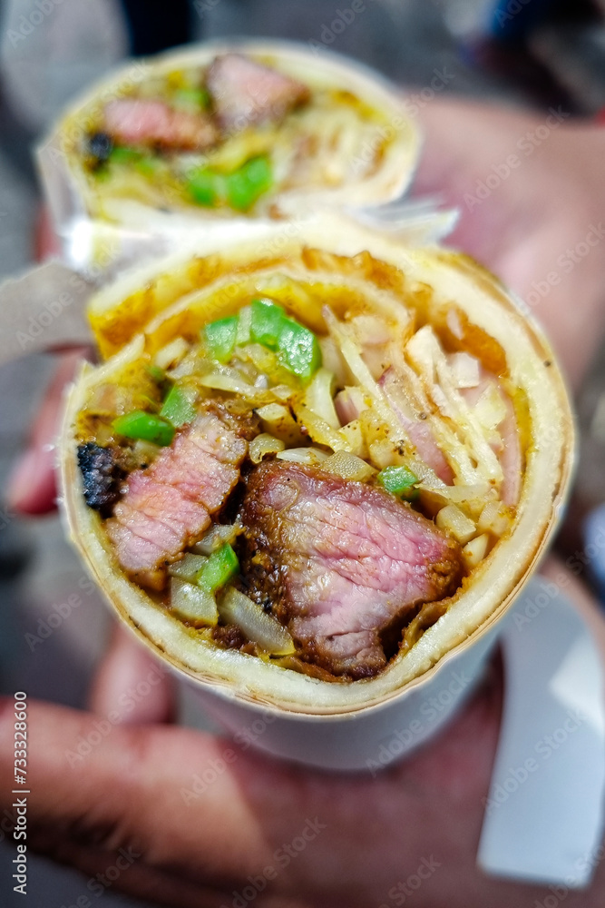 Foto de Stock Chicken and mutton kathi roll, a native food of Kolkata ...