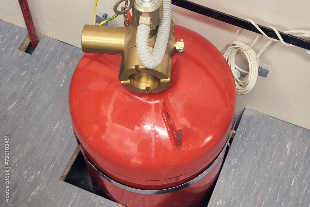 The industrial fire extinguisher is equipped with a high-pressure hose ...