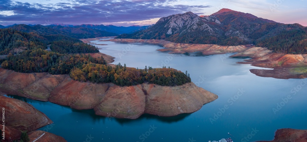 Reservoir of Lake Shasta in low water level in Shasta, California ...