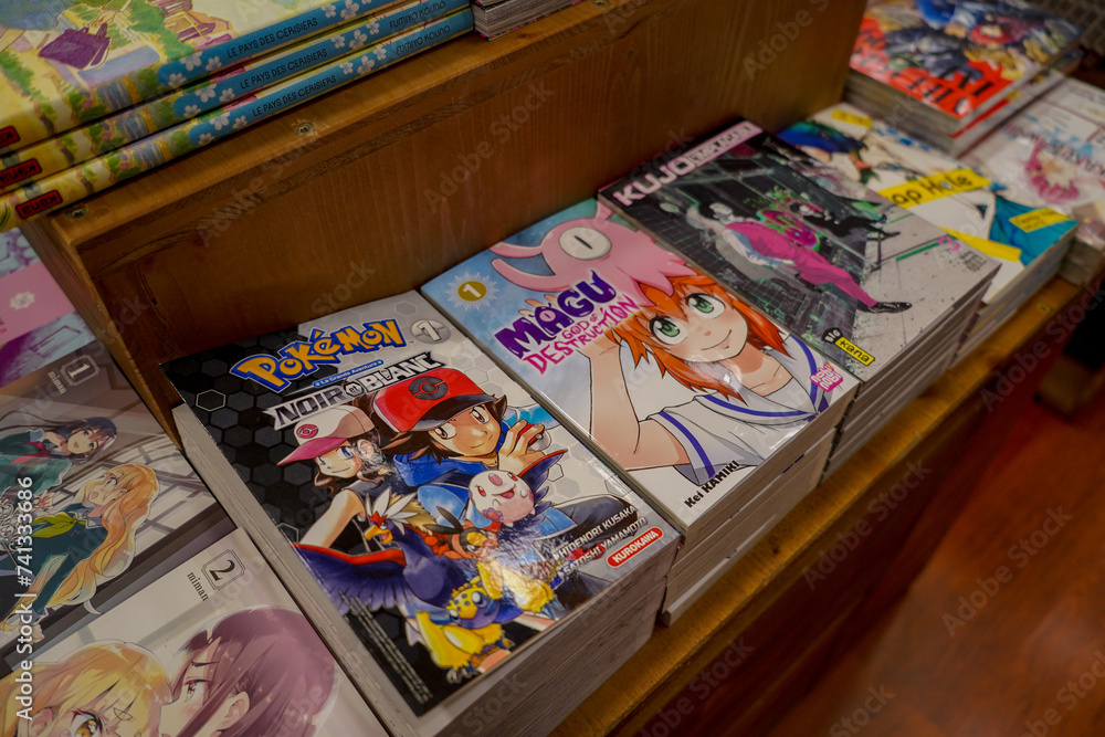 popular anime , mangas and japanese comics characters and collectibles ...