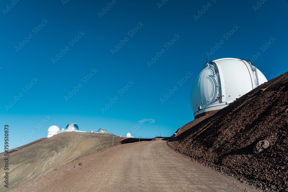 Mauna Kea Observatories. The summit of Mauna Kea, Hawaii island / Big ...