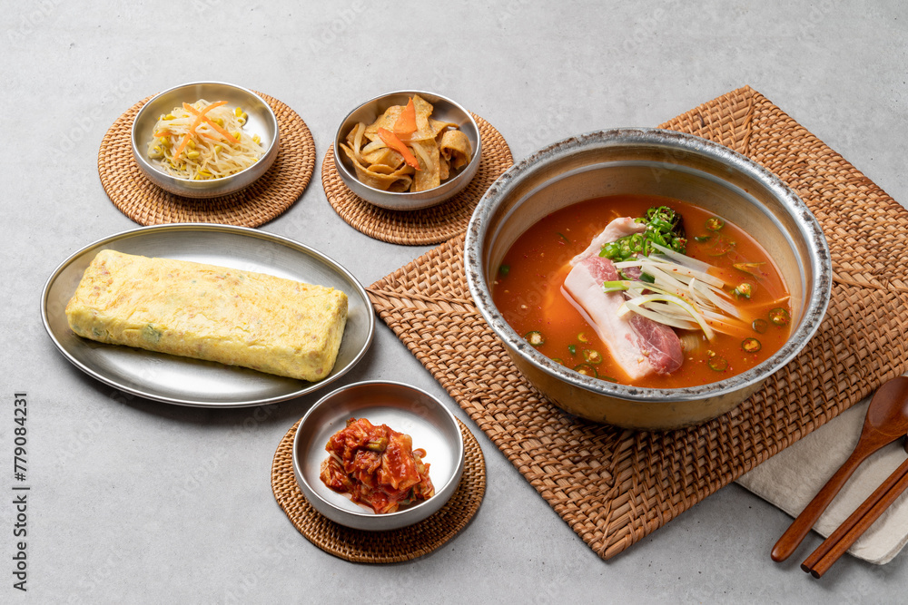 ภาพถ่าย Stock Korean food, ripened kimchi, kimchi, braised spicy ...