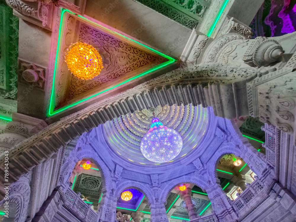 Foto de Stock Mathura, Uttar Pradesh, India. Very famous Hindu Temple ...