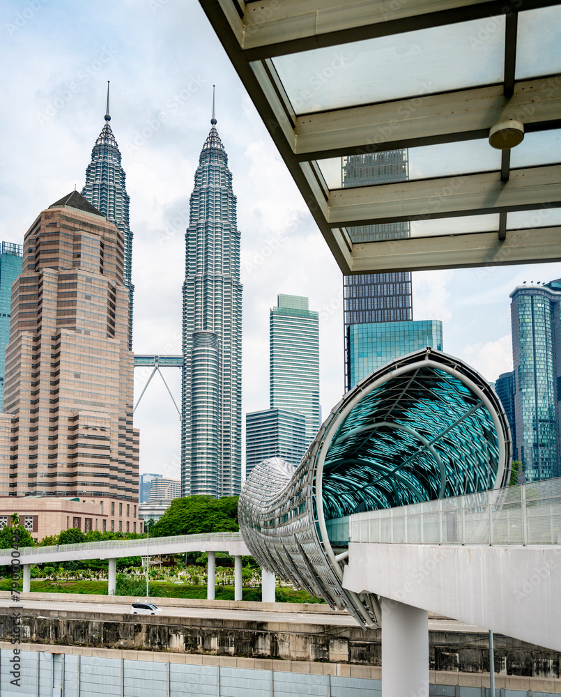 Saloma Link pedestrian bridge,beautiful example of modern architecture ...
