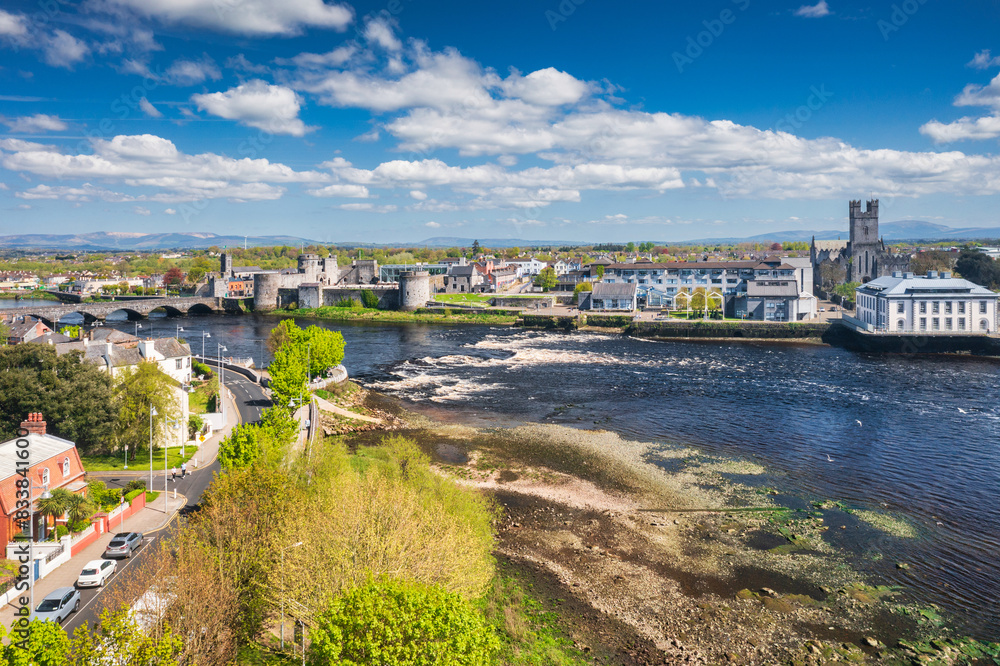 Photo Stock Limerick city scenery by the Shannon river, Ireland | Adobe ...