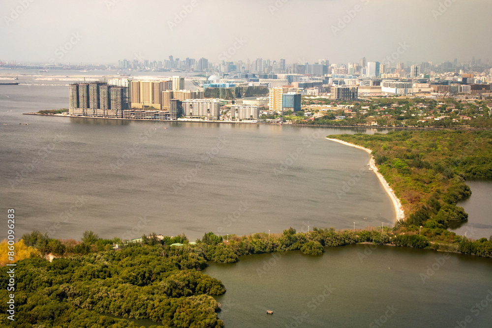飛行機から眺めるフィリピンマニラ首都圏の美しい風景Beautiful scenery of Metro Manila in the ...