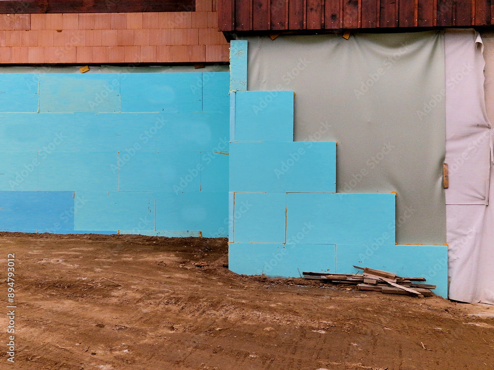 thermal insulation with polystyrene plates around the perimeter of the ...