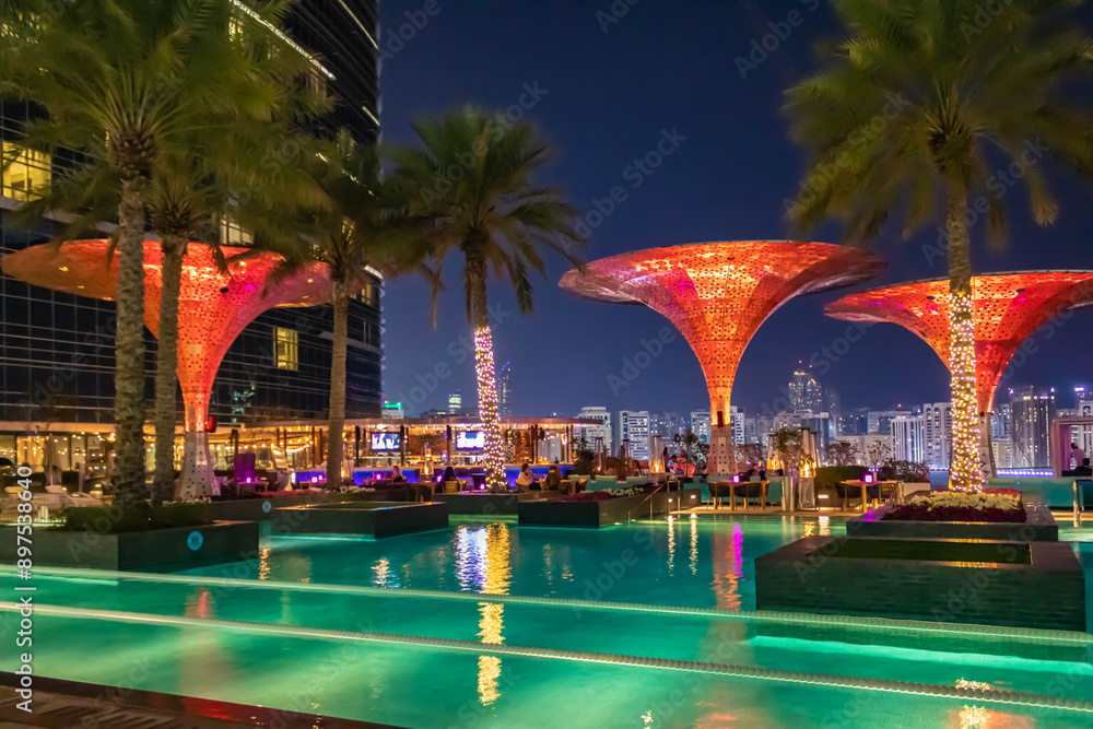 Foto de Stock Abu Dhabi, UAE - Globrellas, the unique lamps inspired by ...