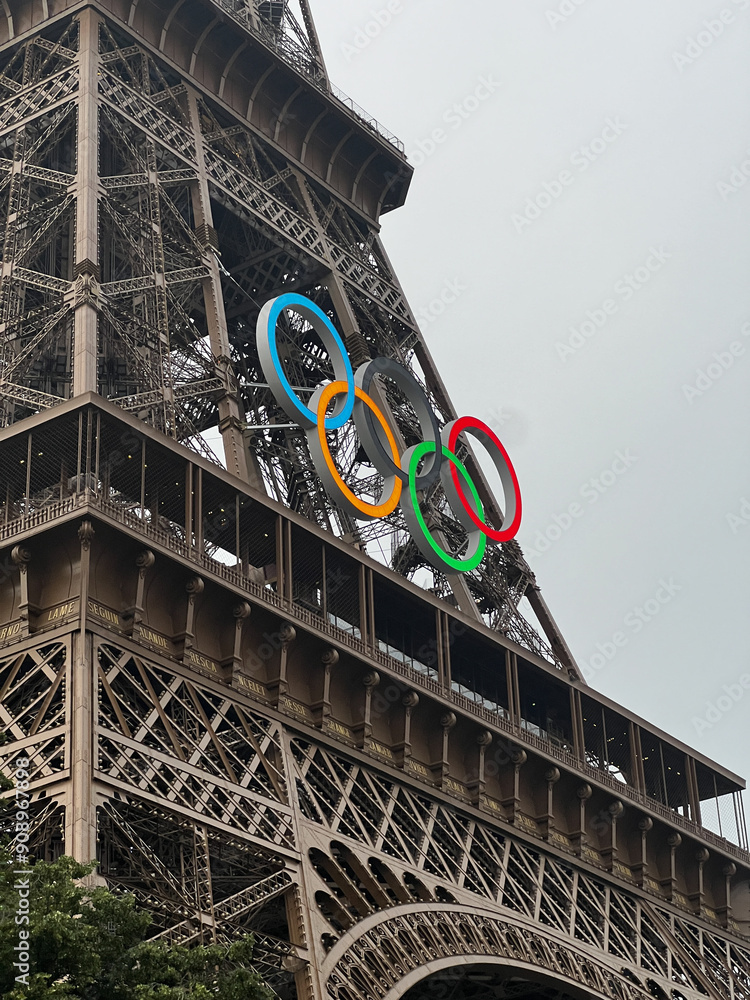 Stock-Foto „The Eiffel Tower decorated with the Olympic rings, the ...