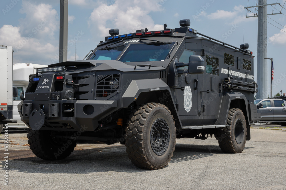 Indianapolis Metropolitan Police Department Lenco BearCat G3 SWAT Truck ...
