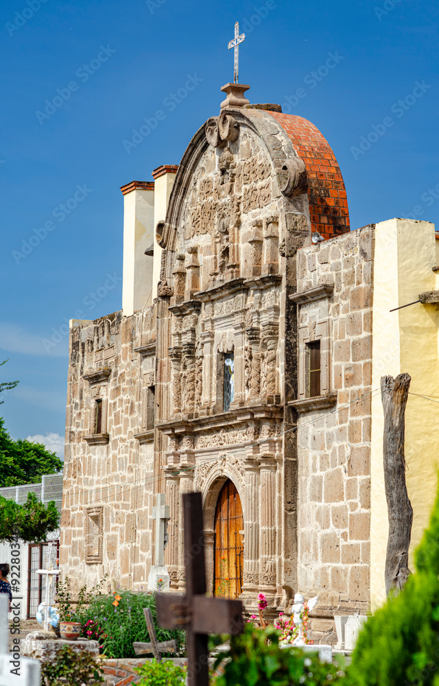 IGLESIA EN SAN JUAN EVANGELISTA, templo, casa de dios, cementerio, lago ...