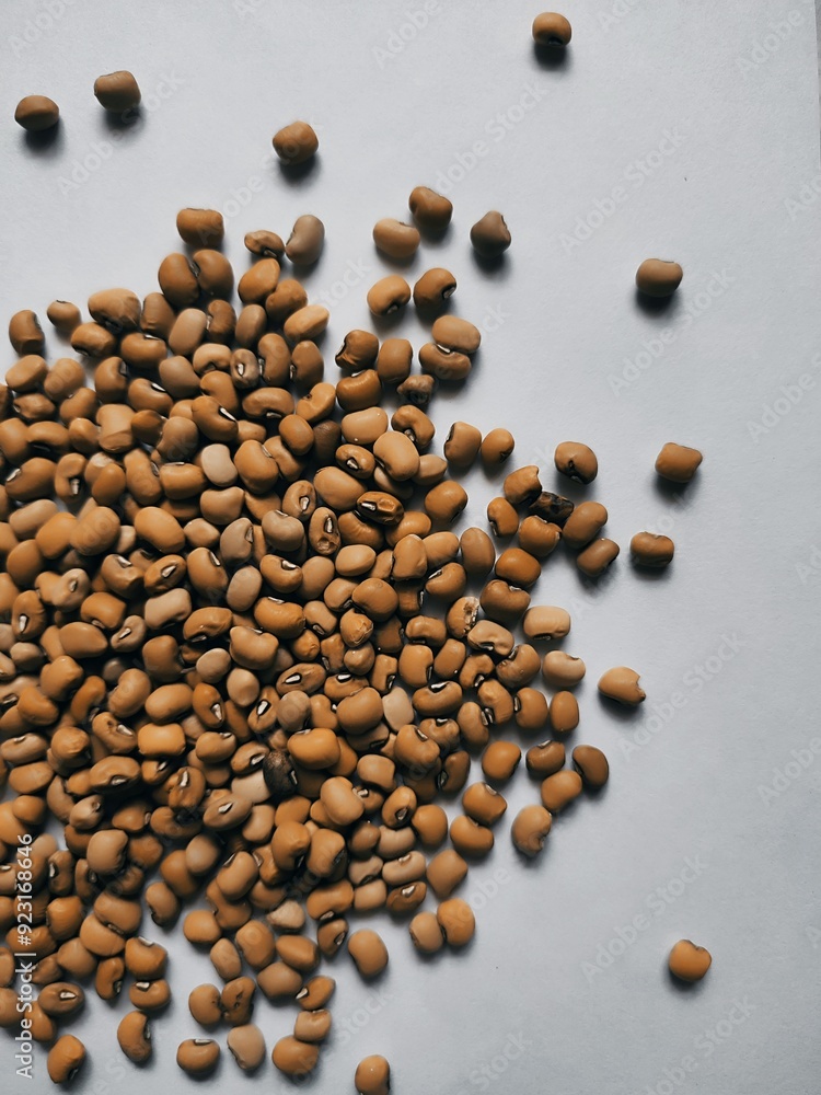 red cowpea isolated on white background. Vigna unguiculata is ...