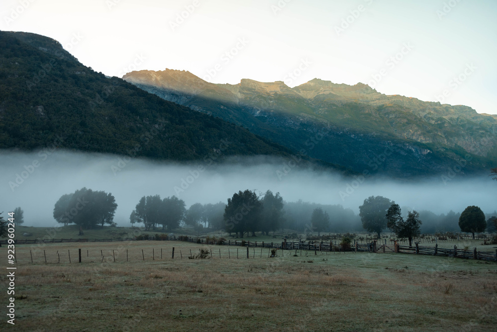 Stockfoto Paisajes de praderas en la Patagonia Argentina con increíbles ...