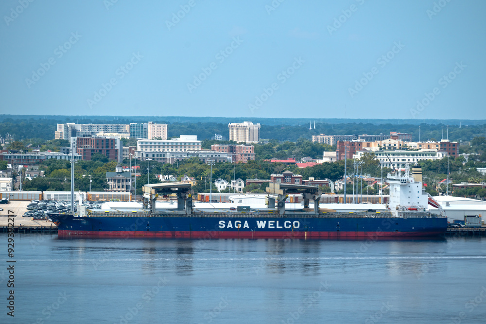 Saga Welco cargo/container ship Oshimana sits at dock at Columbus ...