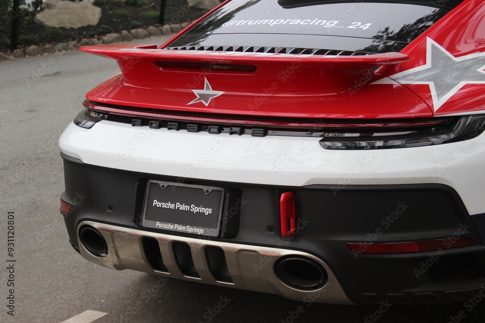 Porsche 911 Luxury Sports Car: Iconic Design and High-Performance ...