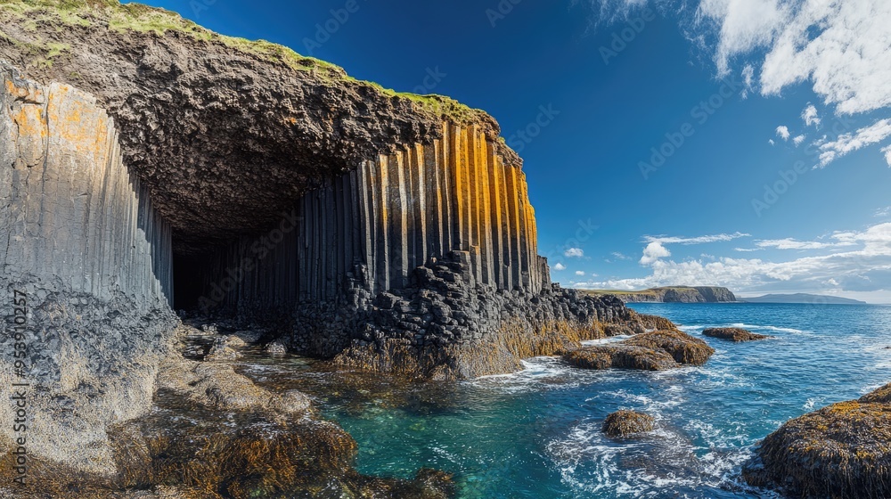 Fingals Cave - Staffa: Scottish Basalt Rock Formation on Hebrides ...