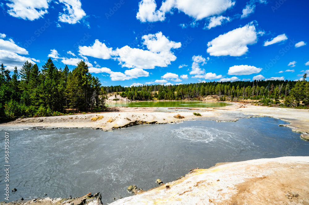 Yellowstone National Park Mud Volcano and Dragon Mouth hike with geyser ...
