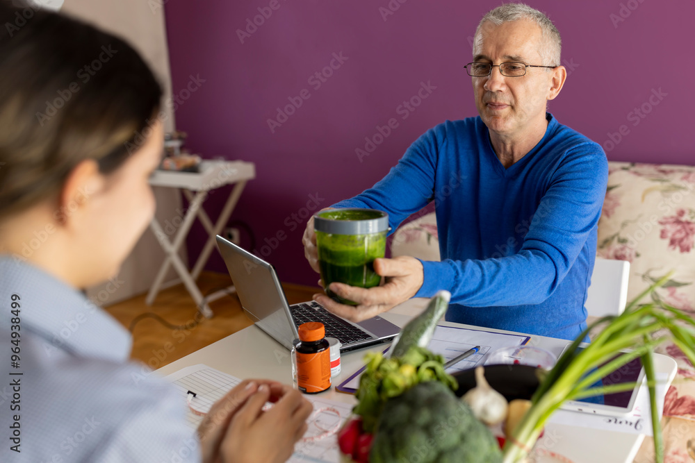 Nutrition expert talking to client about health problems and importance ...