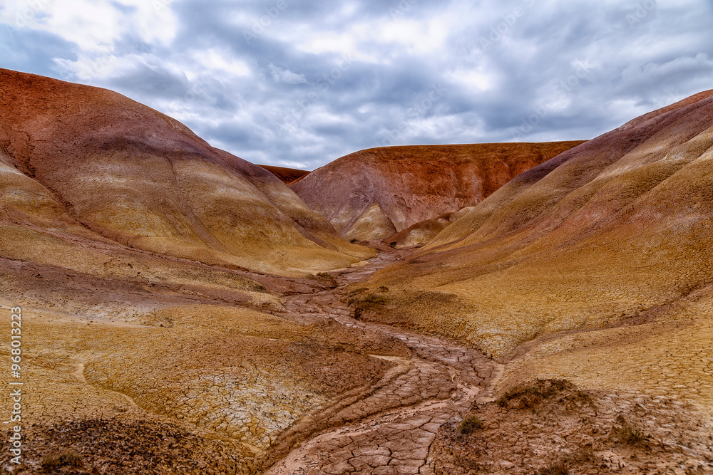 Akzhar Ulytau chalk mountains in the desert of Kazakhstan. Rare sandy ...