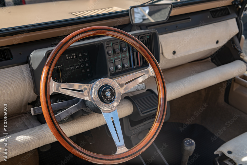 fiat panda first model details, interior from the passenger compartment ...