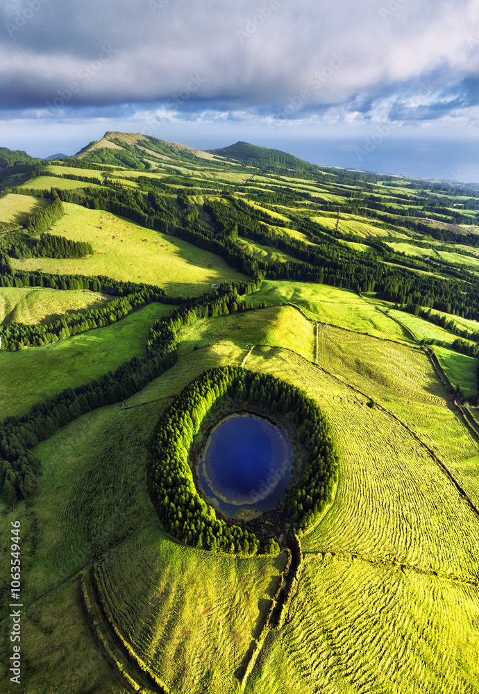 Scenic Look like Eye Lake landscape - Lagoa de Pau Pique, Sao Miguel ...