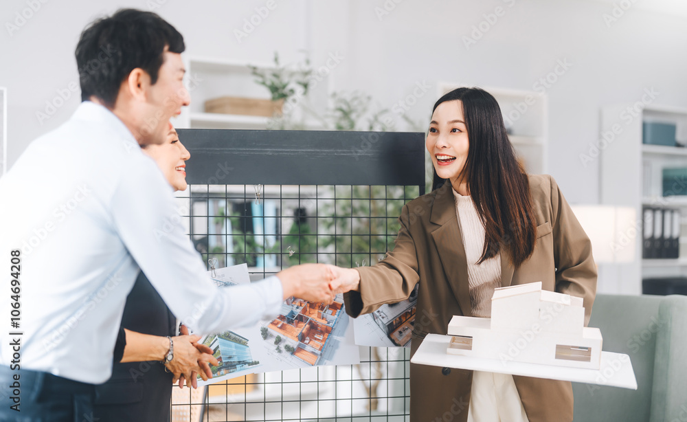 Business people handshake agree to investment innovation sustainable ...