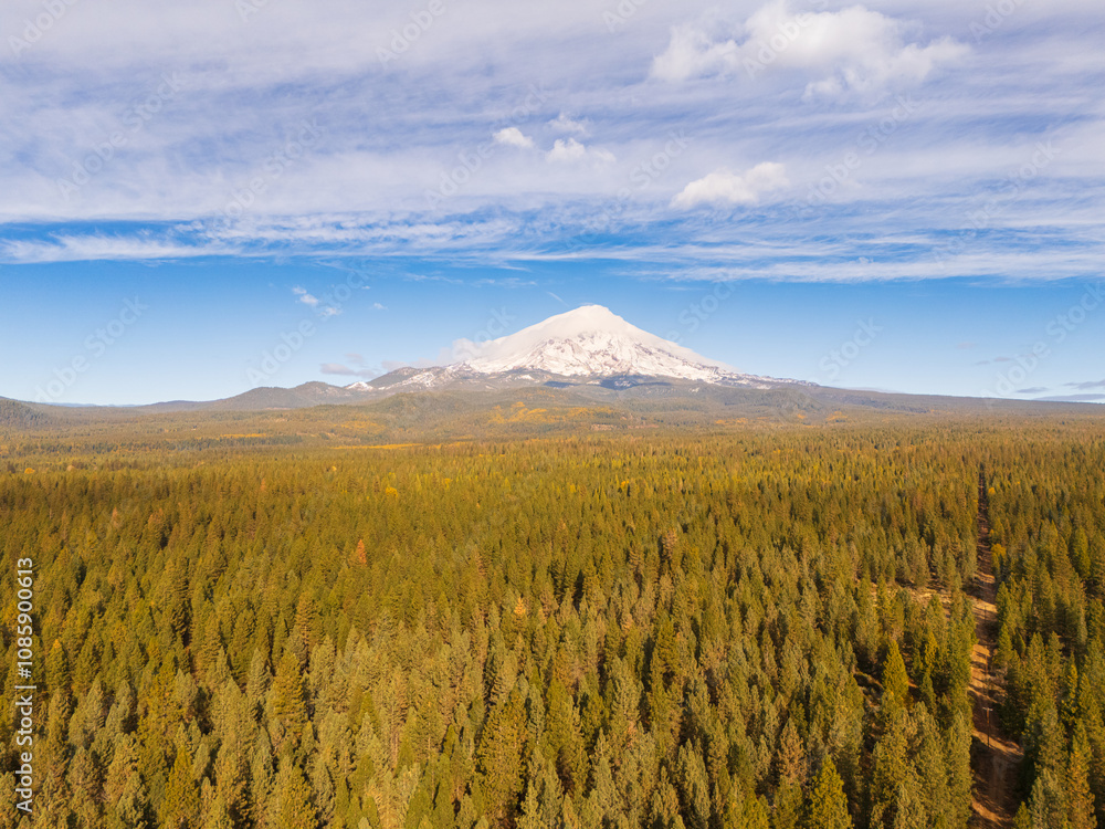 Mount Shasta, California, covered by a thin layer of Lenticular clouds ...
