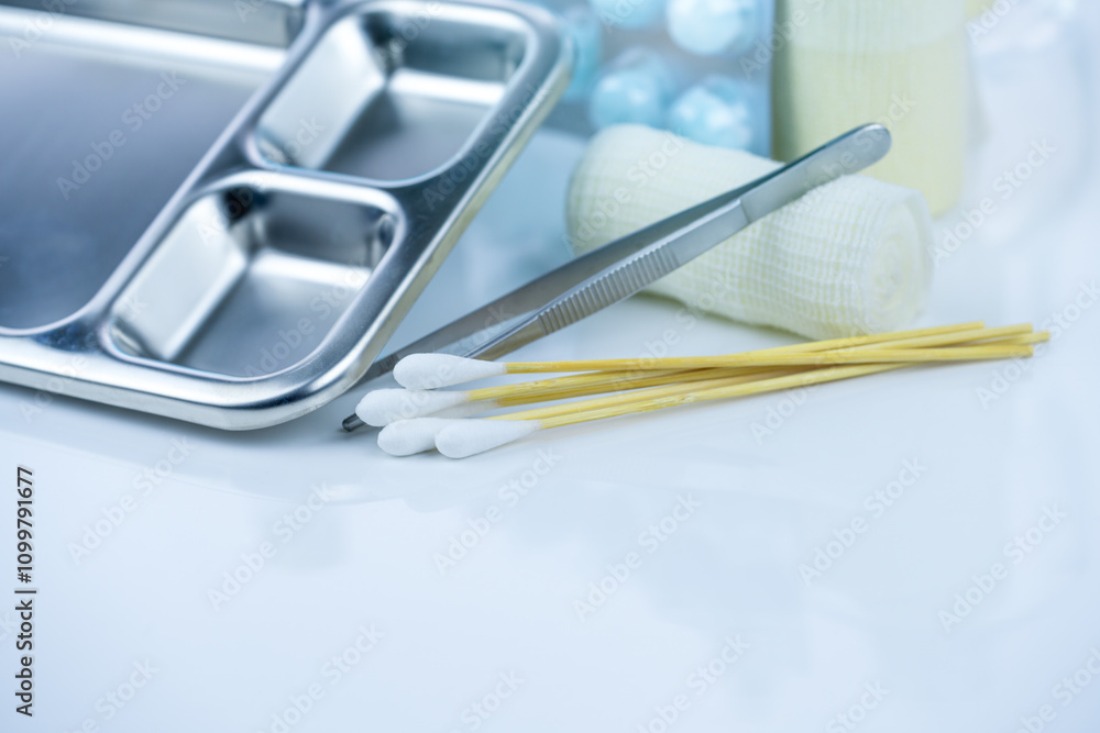 Foto de Stock Medical equipment for treating infections. Wound care ...