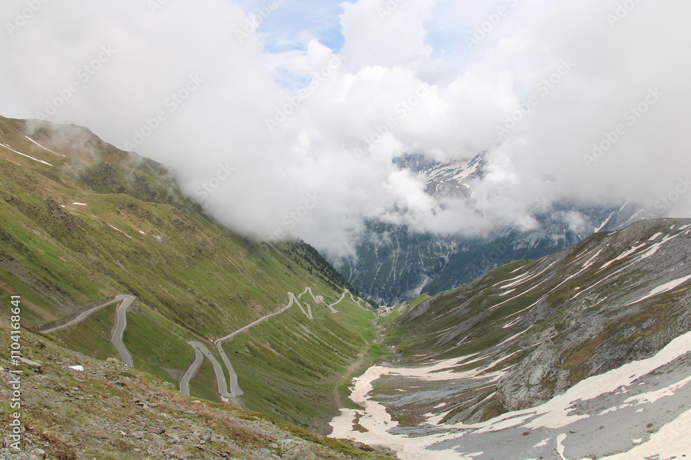 Serpentines at the Stilfser Joch (Passo dello Stelvio) - Cycling the ...