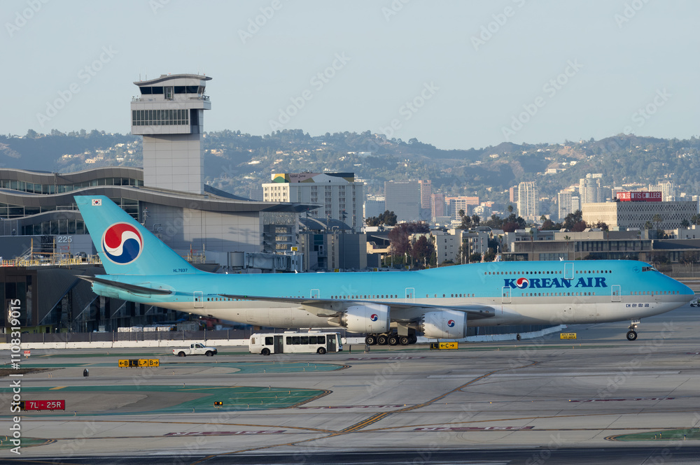Korean Air Boeing 747-8B5 with registration HL7637 shown taxiing at LAX ...