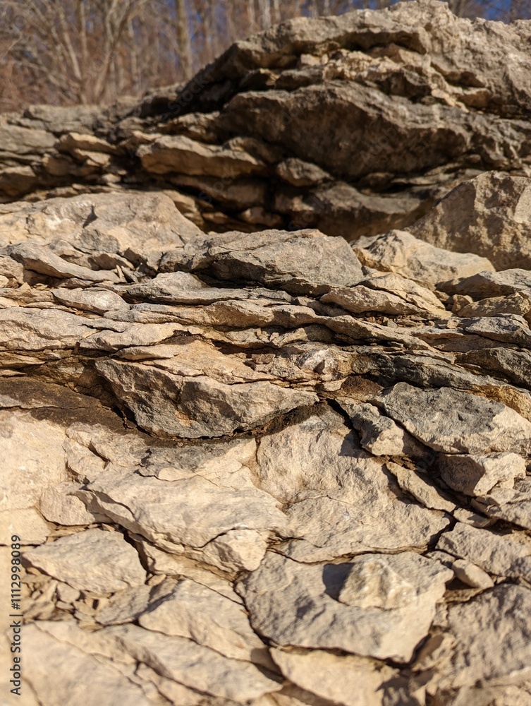 Layers of stone that used to be an ocean floor covering the Midwest ...