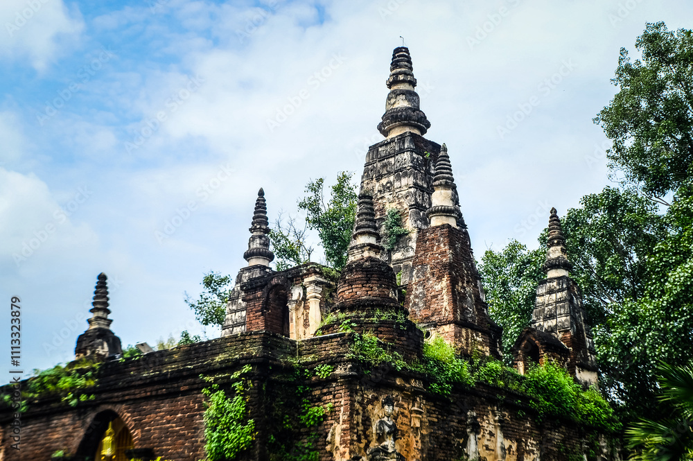 Old Pagoda, Architecture Lanna, Symbols of Buddhism at Wat Jedyod Royal ...