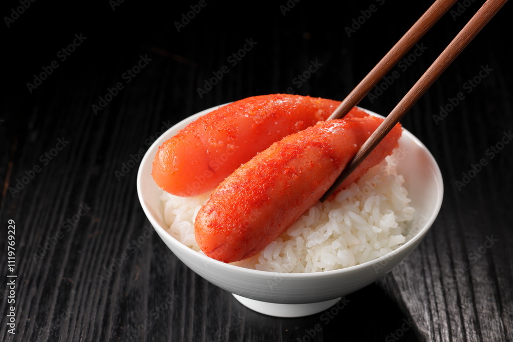 ご飯に乗った辛子明太子 Spicy cod roe on rice の Stock フォト | Adobe Stock