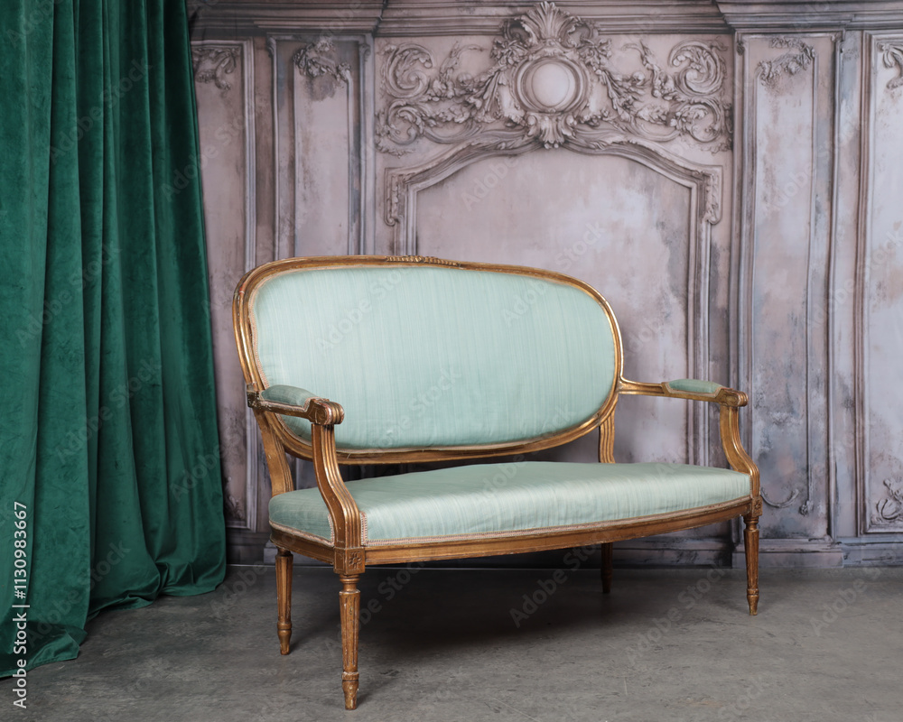 Stare stylowe pałacowe meble sofy stoły krzesła fotele sekretara komody ...