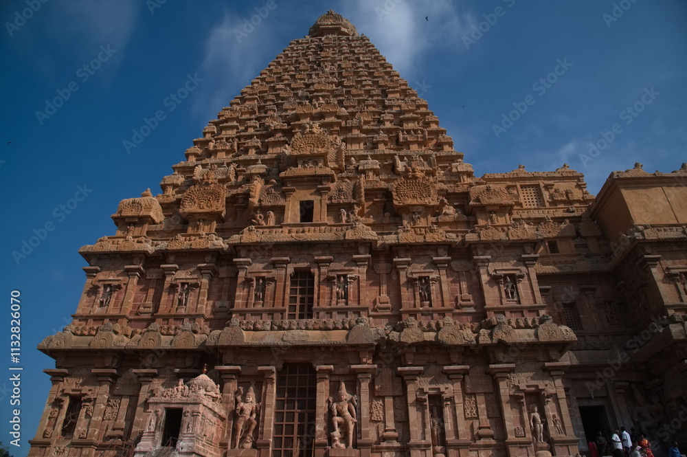 Marvelous architecture of heritage tanjore brihadeeswarar Brihadisvara ...