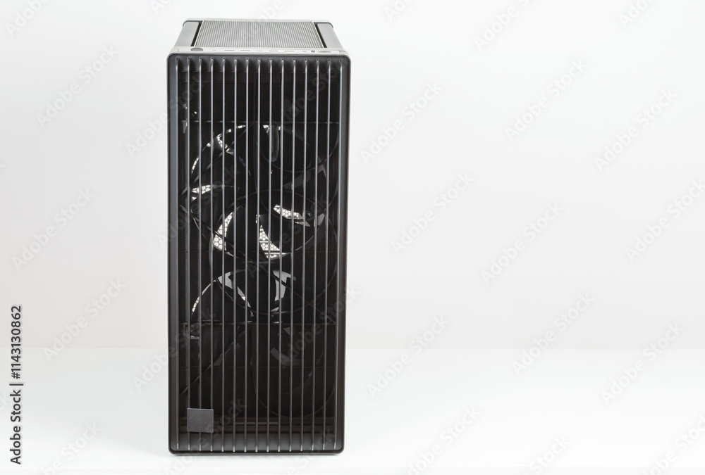 Foto de Stock Front view of empty big tower, PC case, chassis, 15.5 mm ...