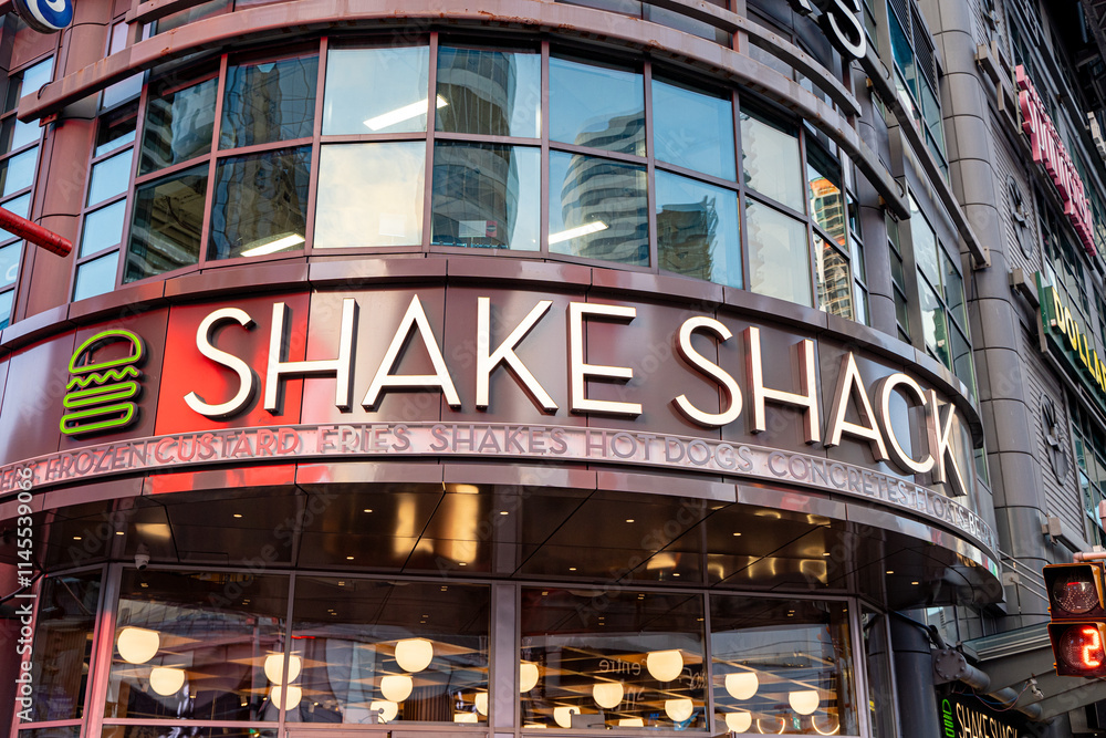 Foto de Stock Shake Shack restaurant logo sign in Downtown Toronto ...