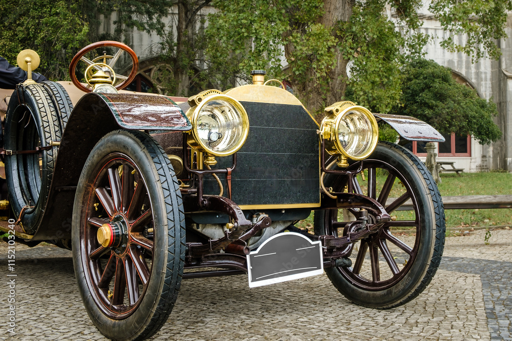 Original Mercedes Simplex Open Tourer, year model 1904, on driveway ...