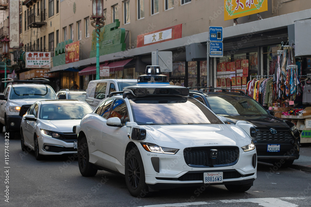 Stock-Foto „San Francisco, CA, USA - Nov 24, 2024: Waymo's robotaxi ...