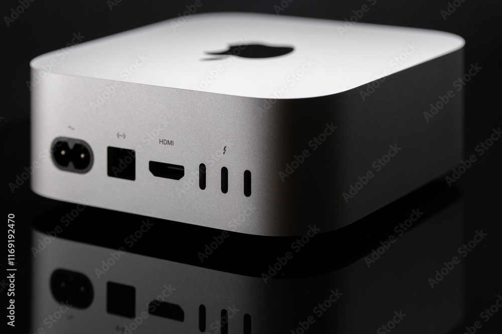 Istanbul - Turkey - 01 06 2025: Apple Mac Mini M4 Processor New Case ...
