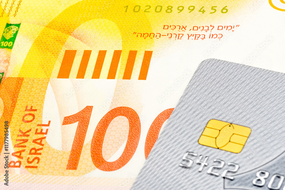 Israeli new 100 shekel banknote and a credit card の Stock フォト | Adobe Stock