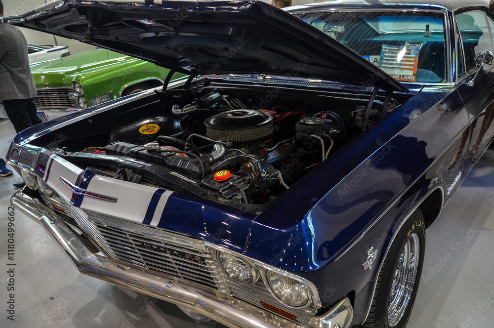 Foto de Stock 1966 Chevrolet Impala, an iconic American classic known ...