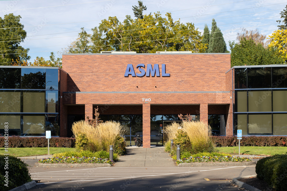 Hillsboro, OR, USA - Oct 25, 2024: Front view of the ASML Hillsboro office in Oregon, ASML's ...