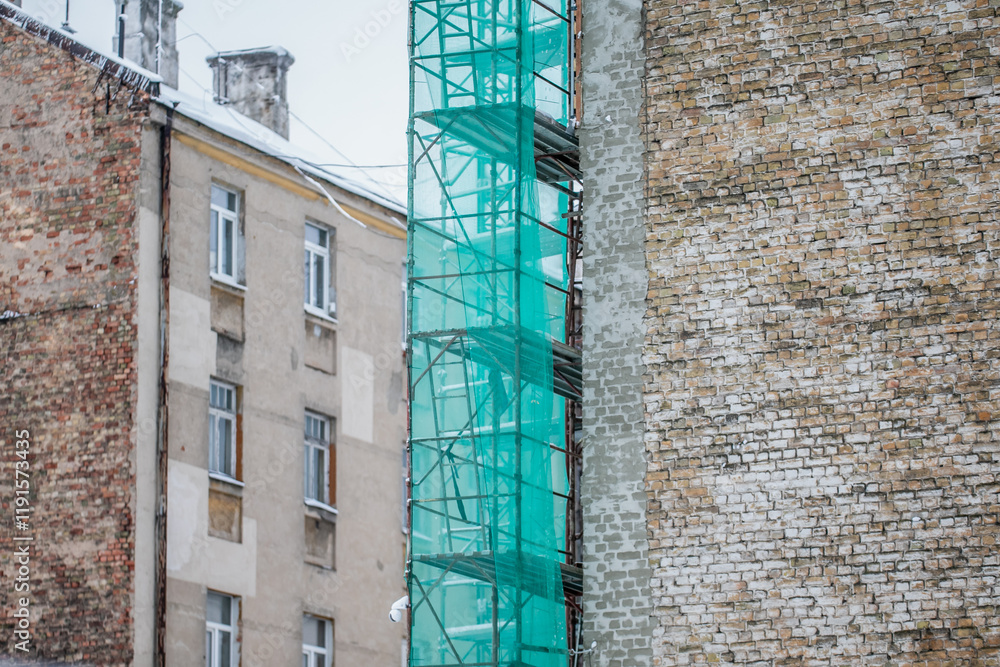 Scaffolding green safety net. Scaffold system for maintenance of ...